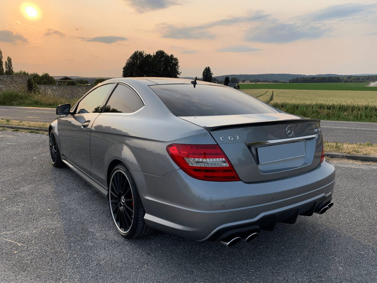 TOP 10 des marques de voitures de luxe - Teacerede